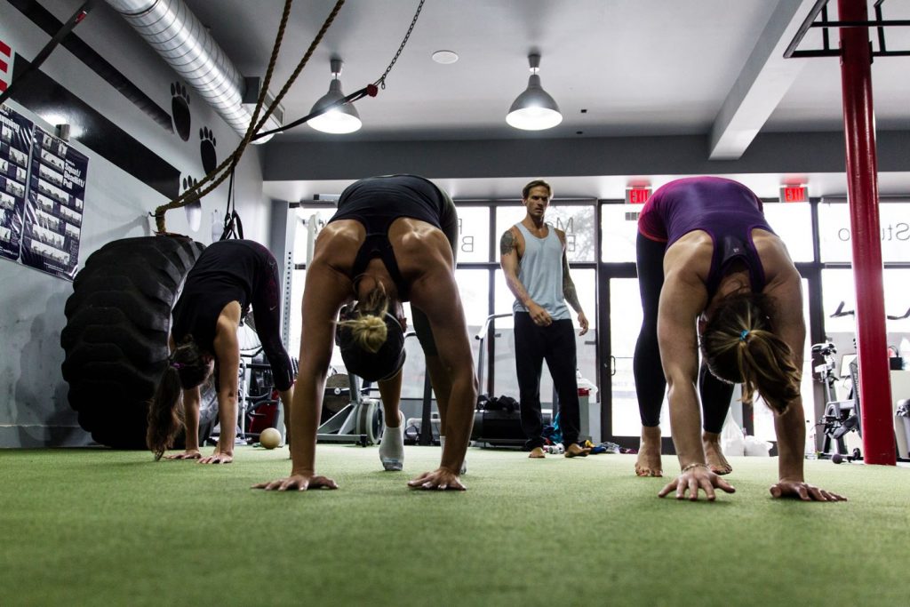 The top 5 reasons to do the Animal Flow workout | Sculpted Physiques by ...